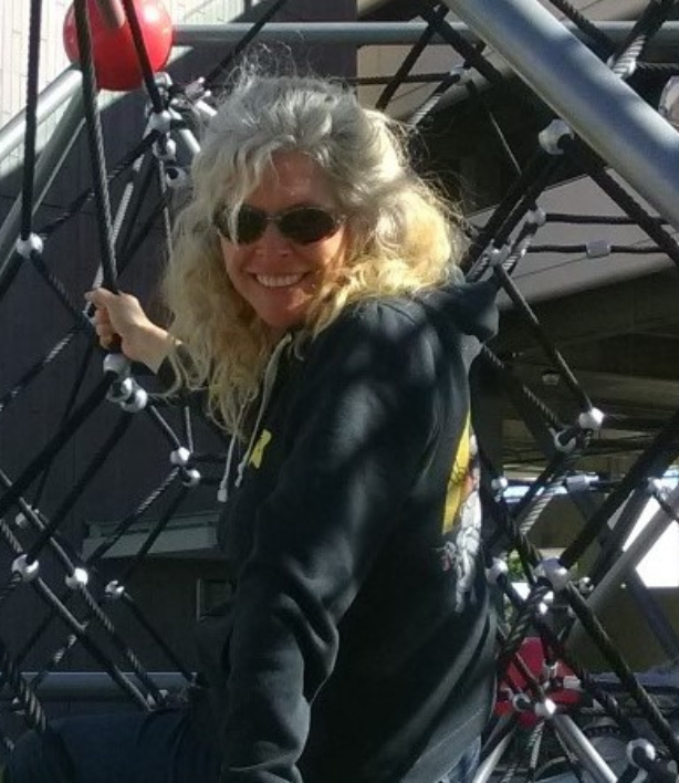 Lisa Garvey - BIO | Roadmap Writers
